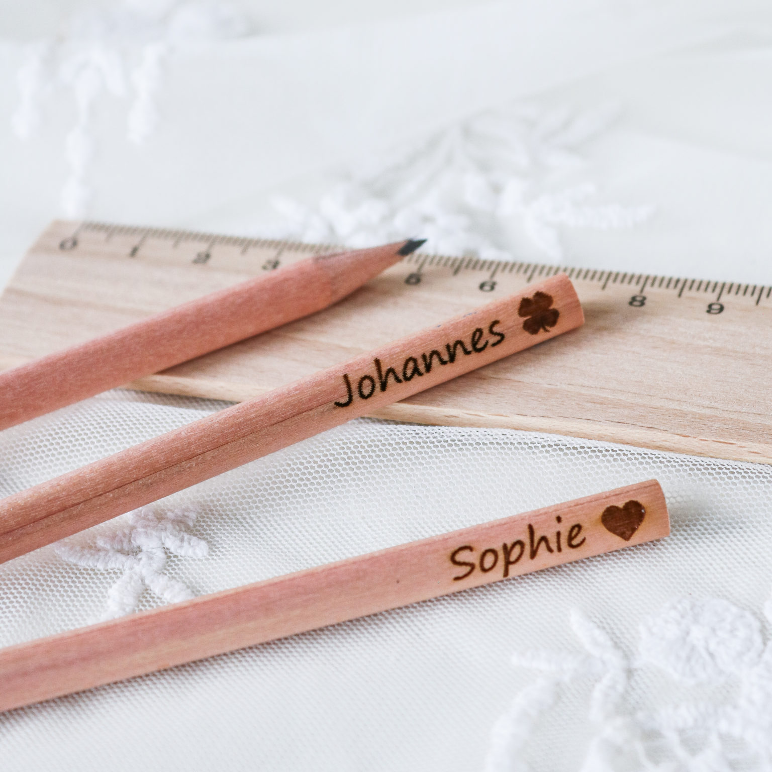 Schulkind 2025 Bleistift personalisiert mit Name - Geschenk Schulanfang, Schultüte ...